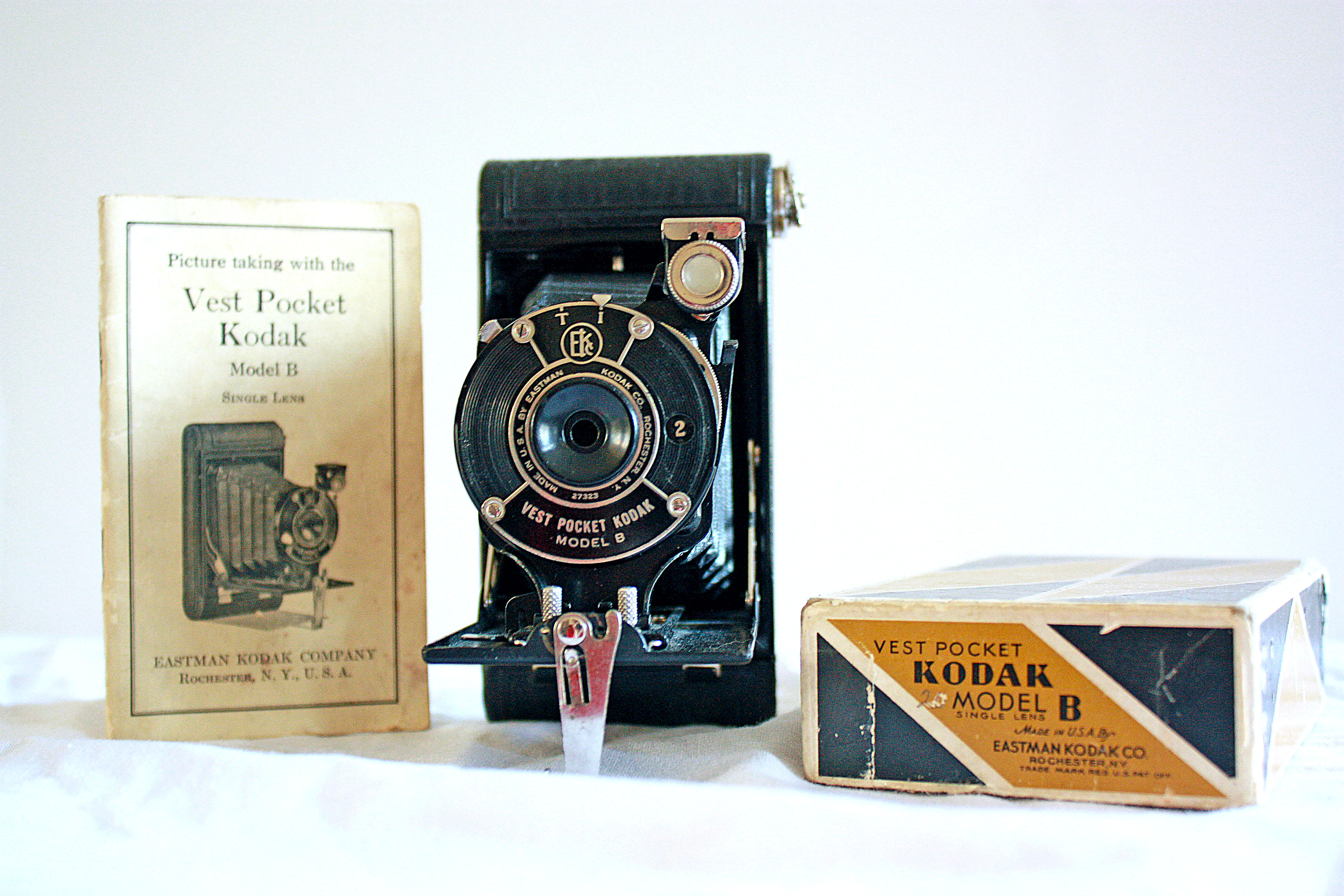 8 Great 127 Film Cameras You Should Pickup - Aly’s Vintage Camera Alley